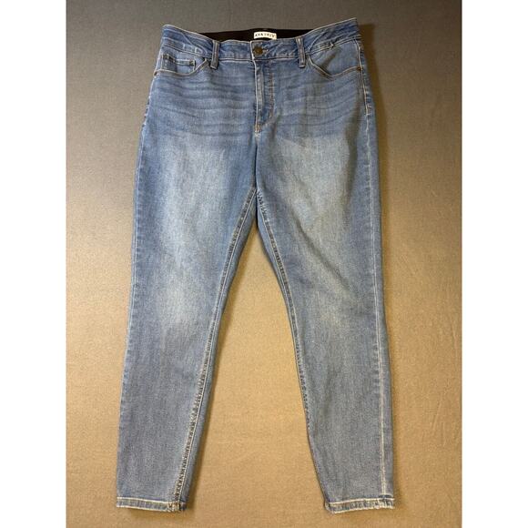 Ava & Viv | Jeans | Ava Viv Size 4w Blue Denim Jeans Distressed High ...